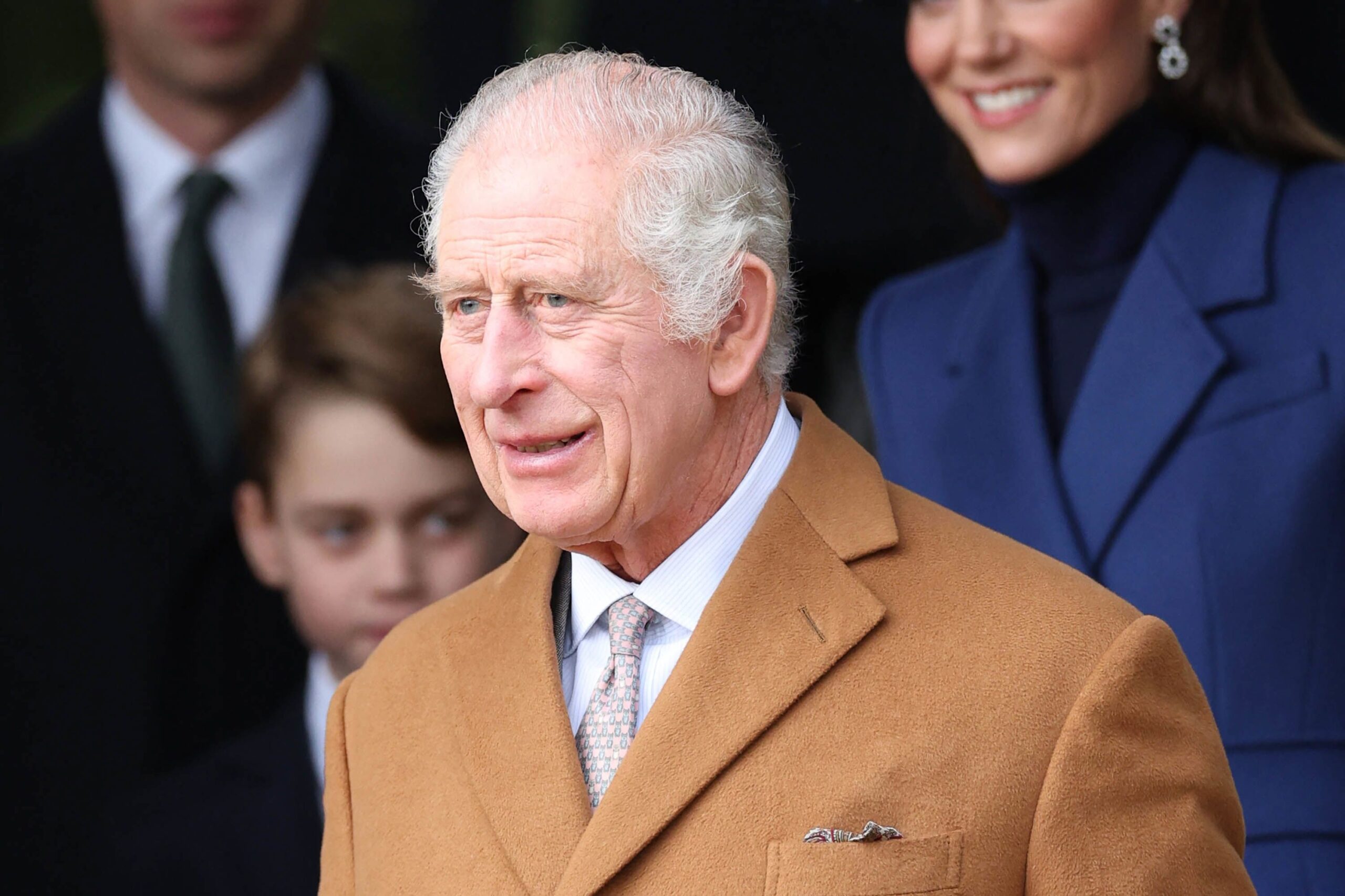 REVEALED! King Charles hints at “Abdicating” Power to Kate and William ...